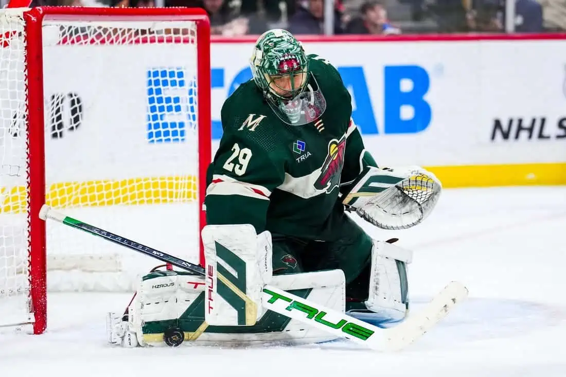 NHL roundup: Wild's Marc-Andre Fleury moves into 2nd in career wins